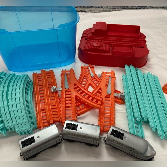 Thomas & Friends | Toys | Thomas Friends Trackmaster Builder Bucket ...